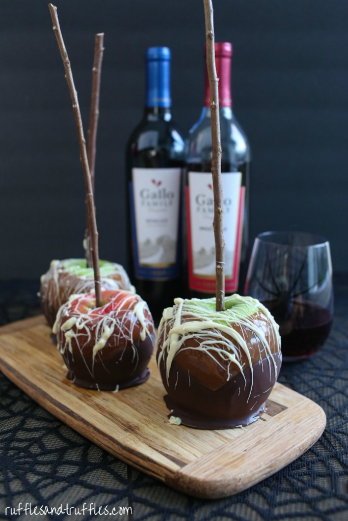 Red Wine Caramel and Chocolate Apples for #SundaySupper - Helpful Homemade